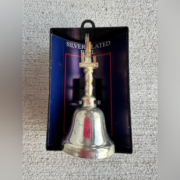 Other | Rare Vintage Silverplated Souvenir Bell Chicago Skyline 9 Cm ...